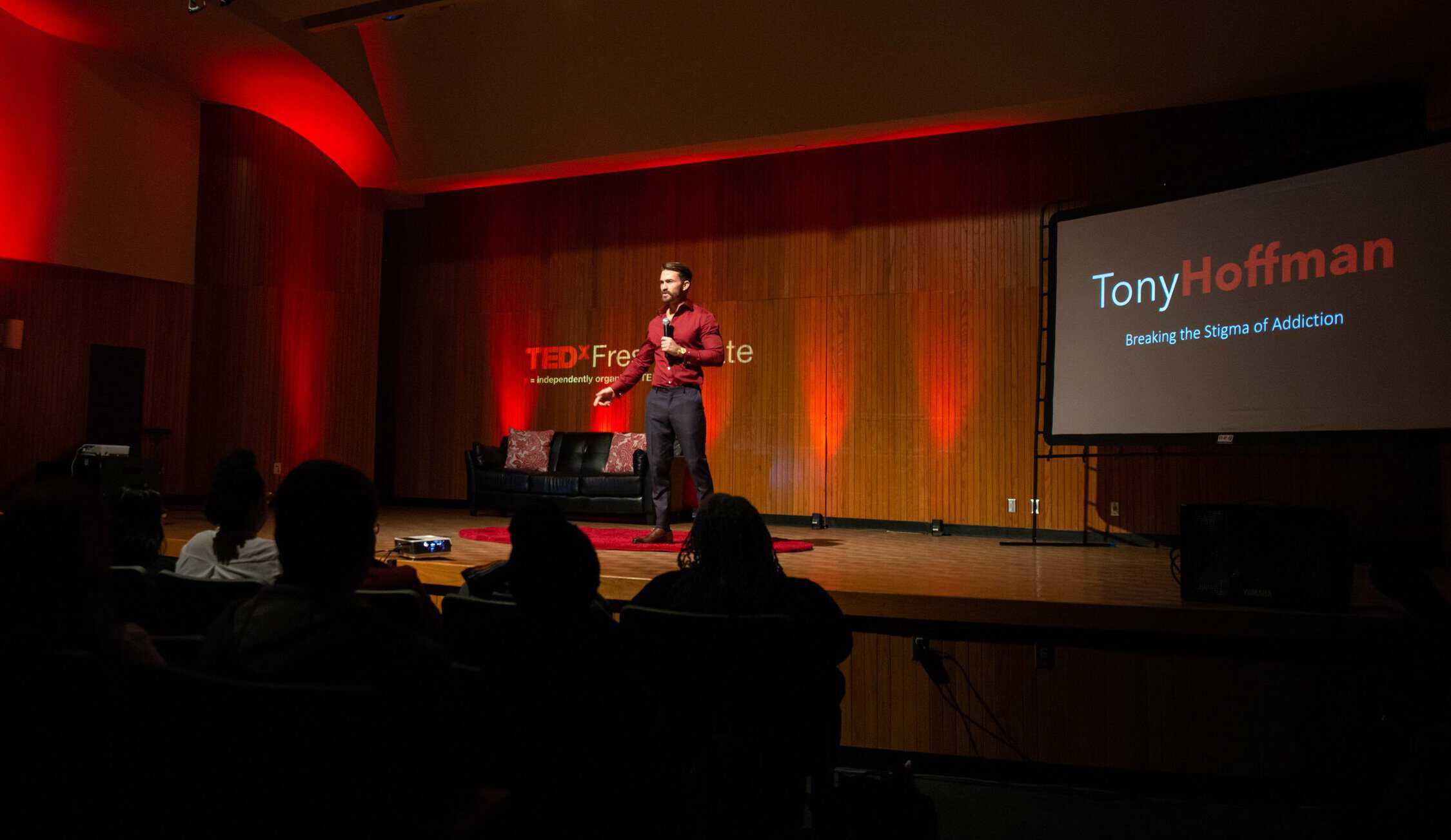 Book an Inspiring Healthcare Motivational Speaker