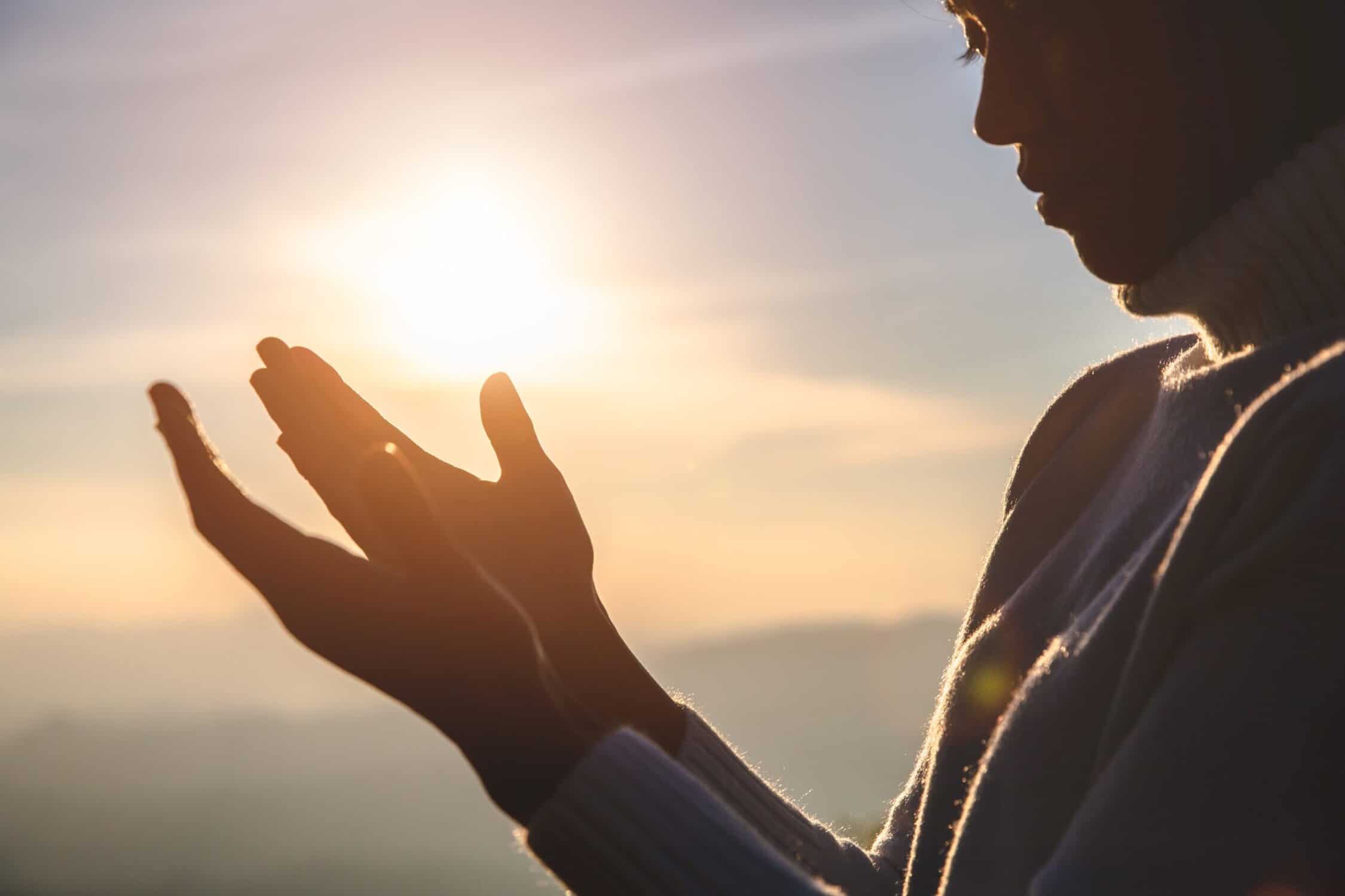 Essential Ways to Become Spiritually Grounded in Your Daily Life